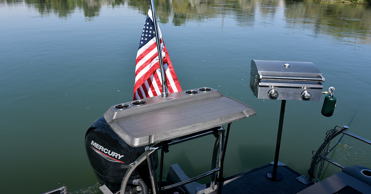 Nauti Bar Table