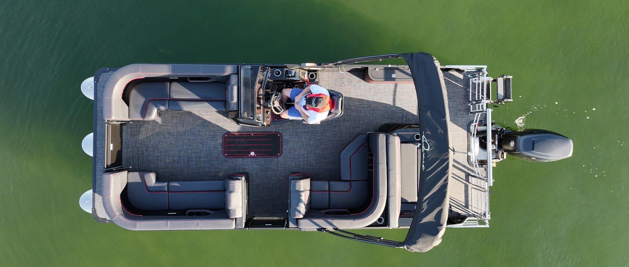 Qwest 24’ M-Class Lanai